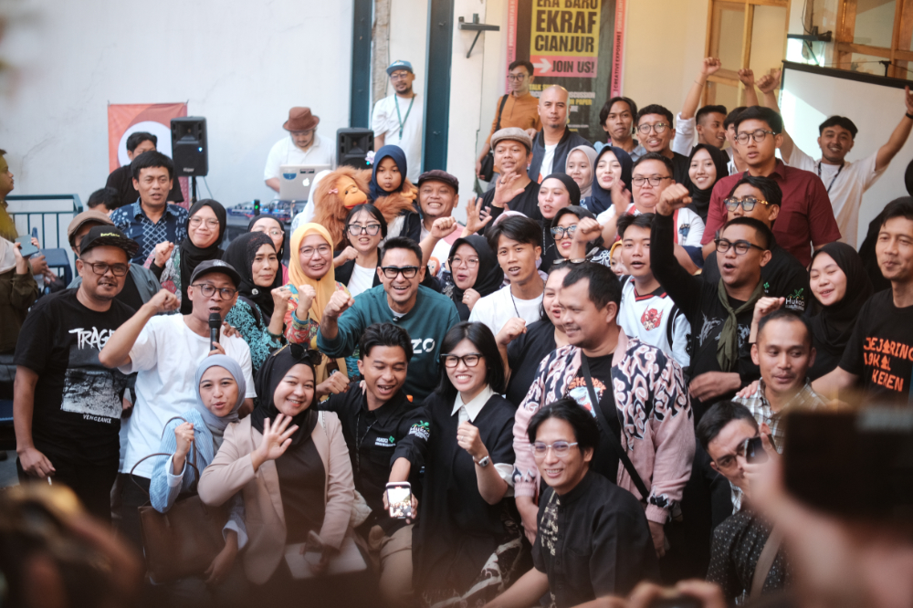 TALKCATIVE: Ruang Nyata Untuk membentuk Era Baru Ekonomi Kreatif ...